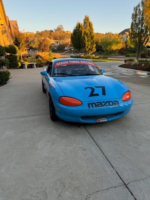 2000 Mazda Miata SMT Class - Exclusive Racing